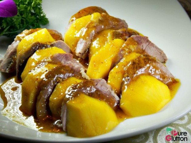 Beijing Roasted Duck in Si Chuan Dou Hua, PARKROYAL Kuala Lumpur - Pure ...