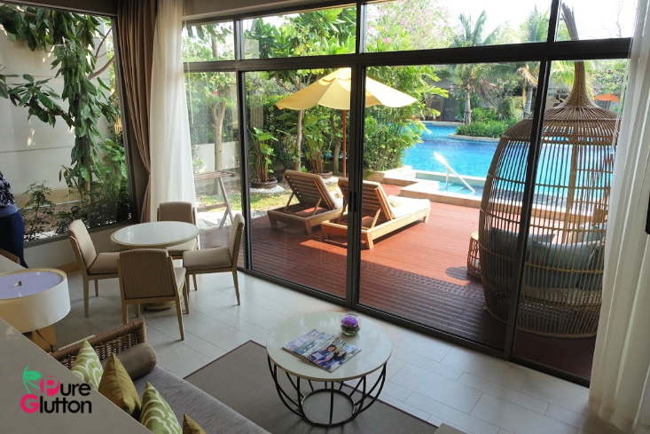 view pool - PureGlutton